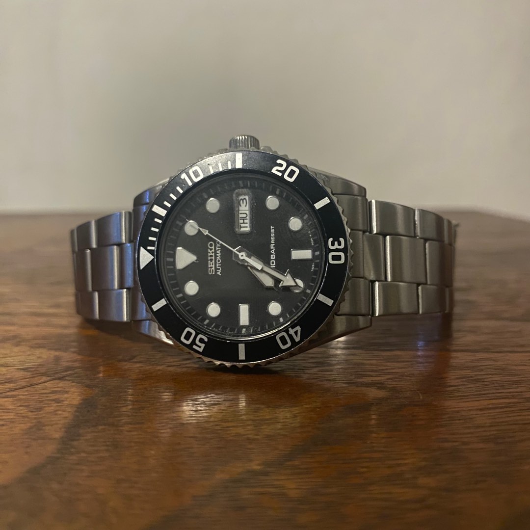 SEIKO SKX023, Men's Fashion, Watches & Accessories, Watches on Carousell