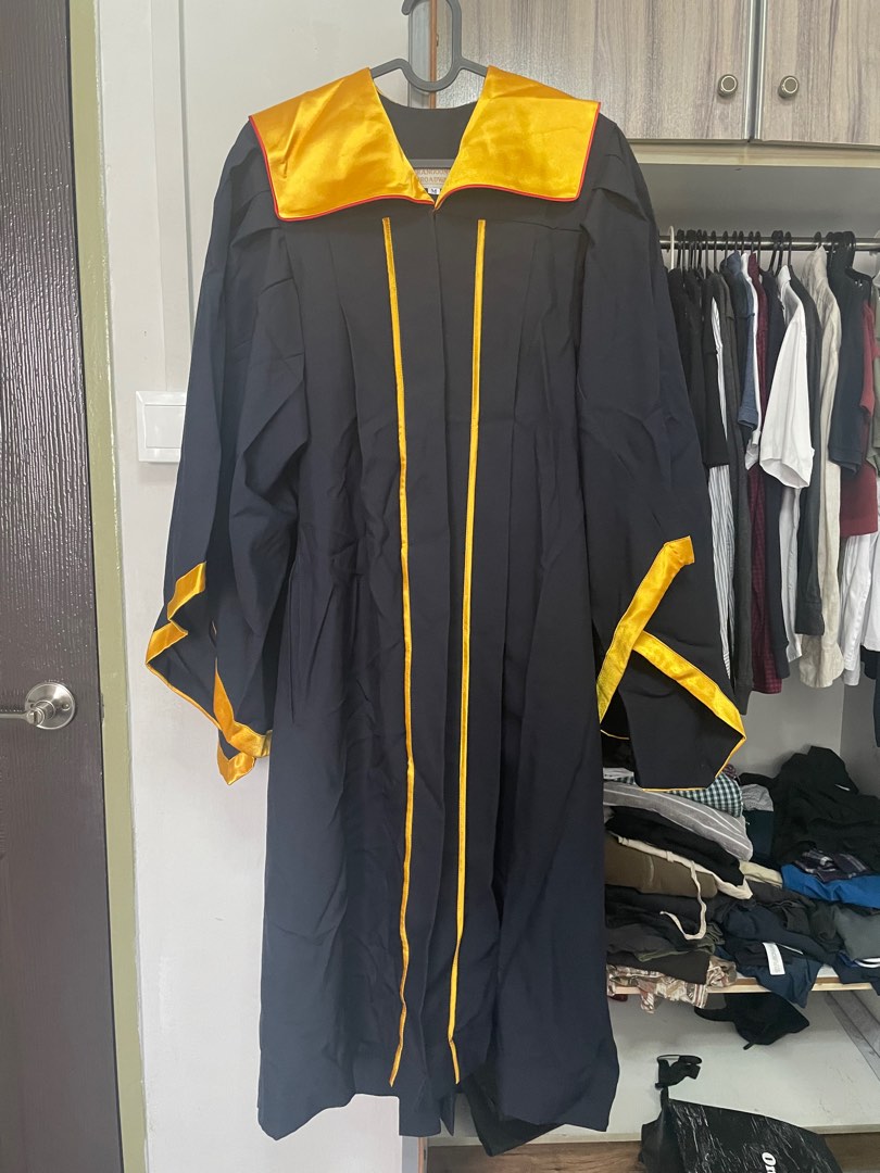 Singapore poly (SP)graduation grown, Women's Fashion, Coats, Jackets ...