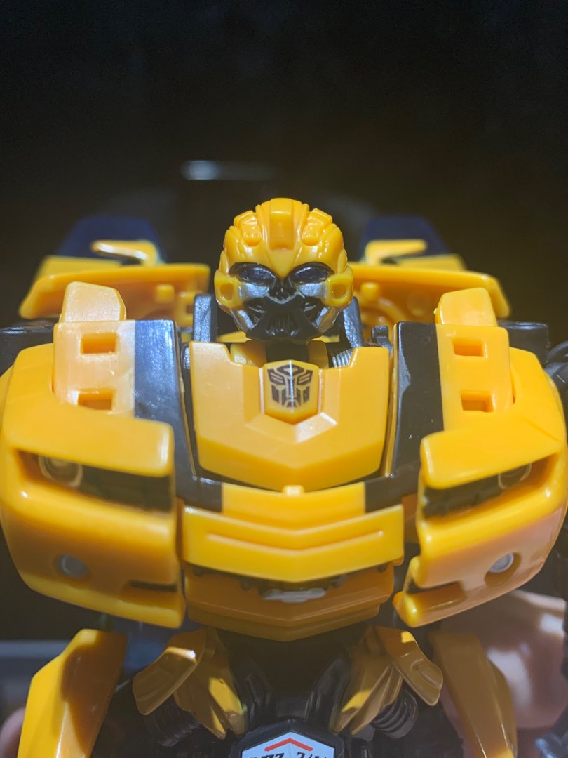 Transformers 2007 Deluxe Bumblebee (loose), Hobbies & Toys, Toys & Games on Carousell