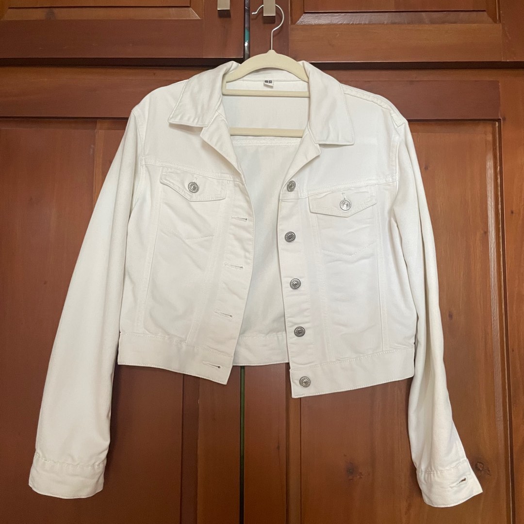 Uniqlo cropped white denim jacket, Women's Fashion, Coats, Jackets and ...