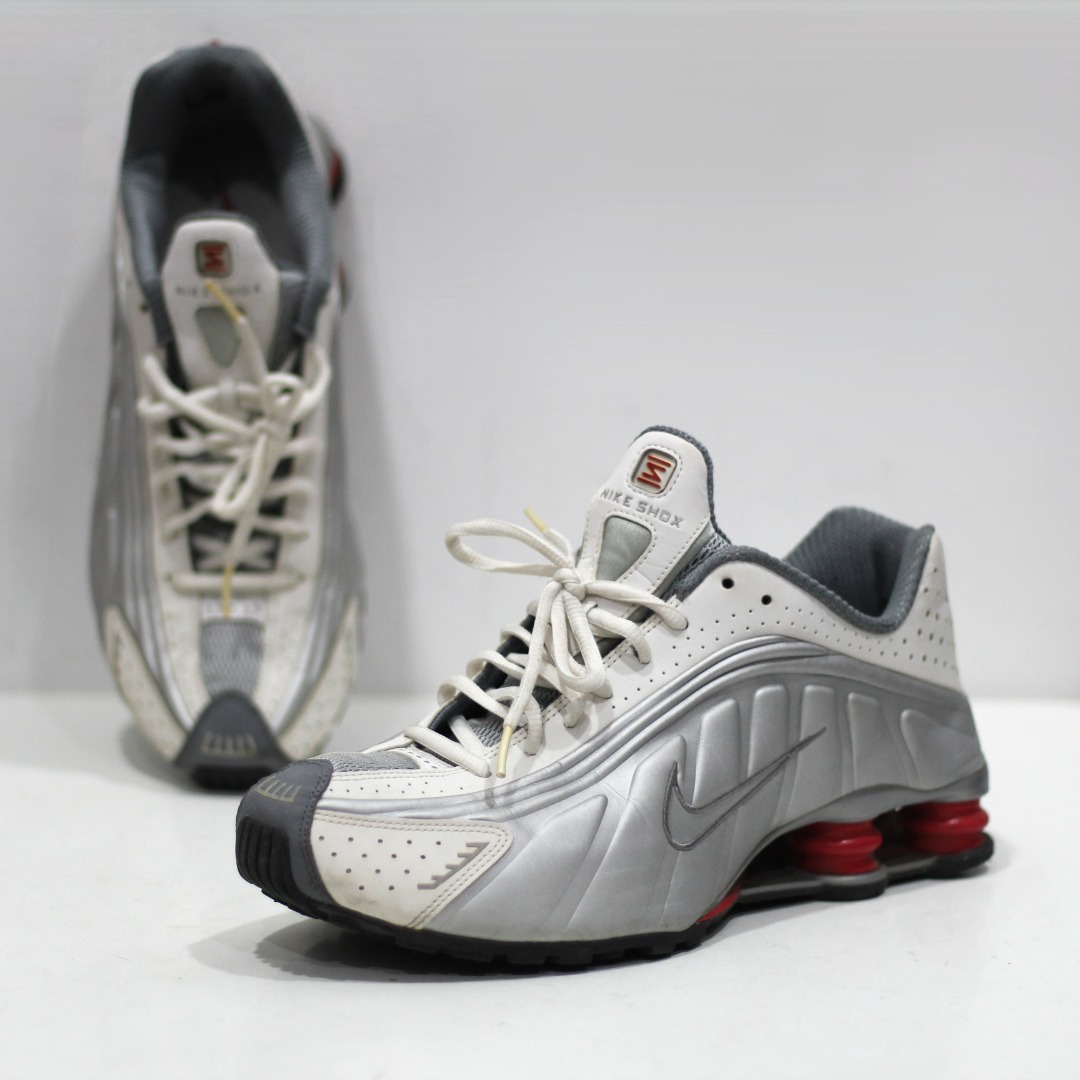 US10 - Nike Air Shox R4 running shoes, Men's Fashion, Footwear ...