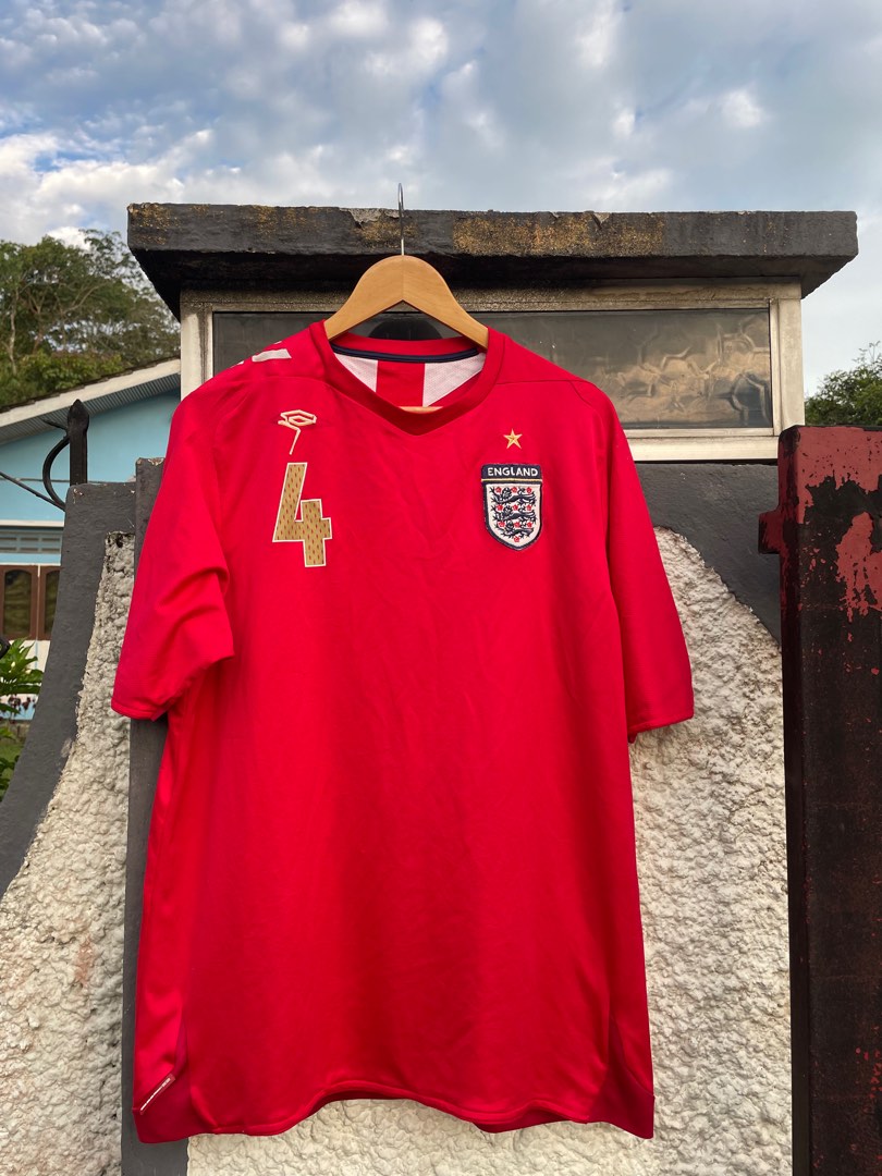 Vintage england jersey steven gerrard, Men's Fashion, Tops & Sets ...
