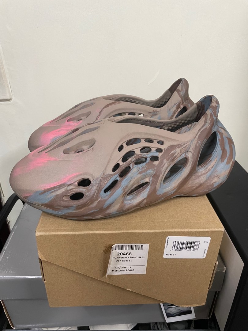 Adidas Yeezy Foam Runner Mx Sand Grey US11, Men's Fashion, Footwear, Sneakers on Carousell