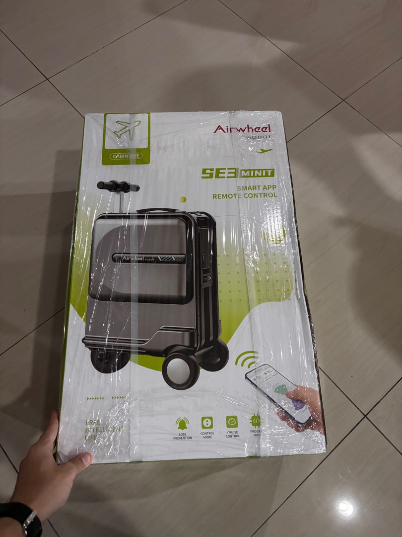 Airwheel SE3 mini T, Hobbies & Toys, Travel, Luggages on Carousell