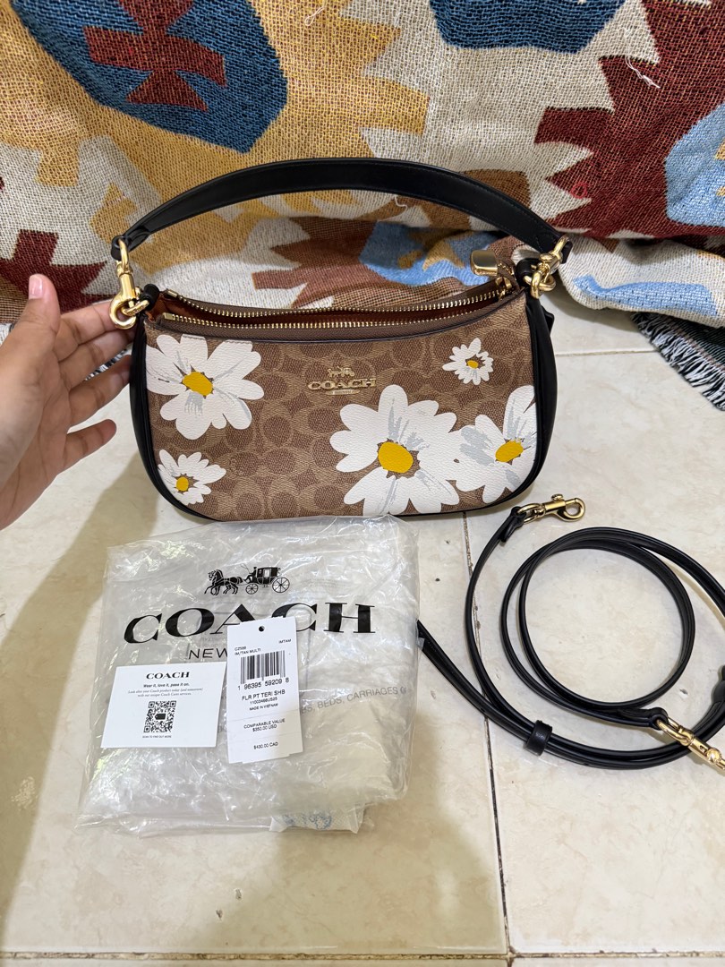 Coach Teri Shoulder Bag Flower, Fesyen Wanita, Tas & Dompet di Carousell