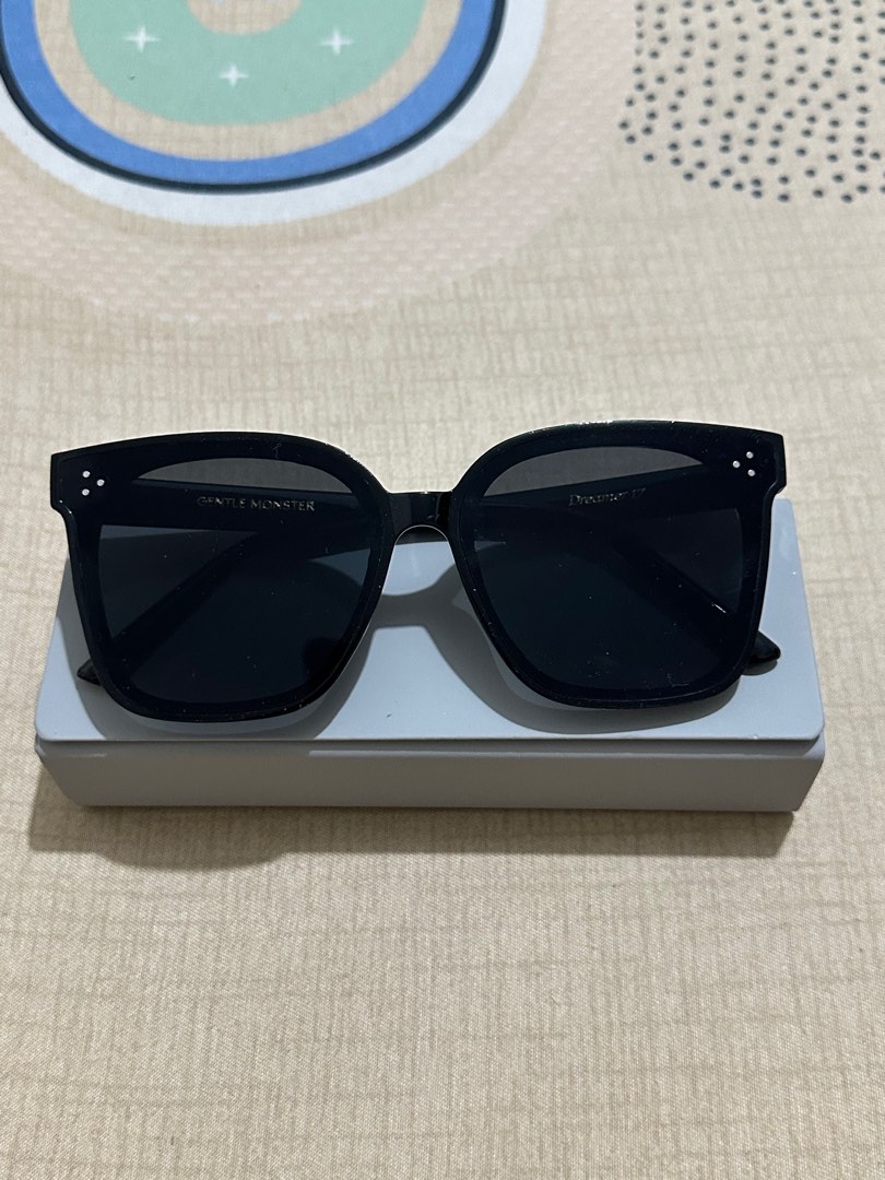 Gentle Monster Dreamer 17, Women's Fashion, Watches & Accessories ...