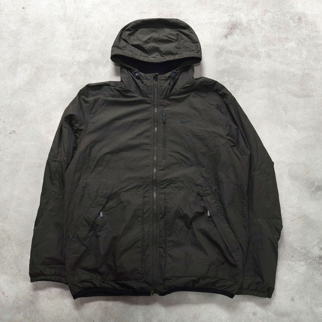Jaket parasut Nike hijau army bekas second branded preloved, Fesyen ...