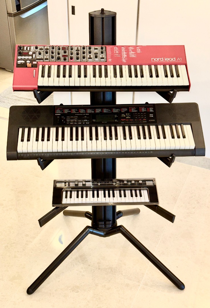 K&M Spider Pro Keyboard Stand with extra arms, Hobbies & Toys, Music ...