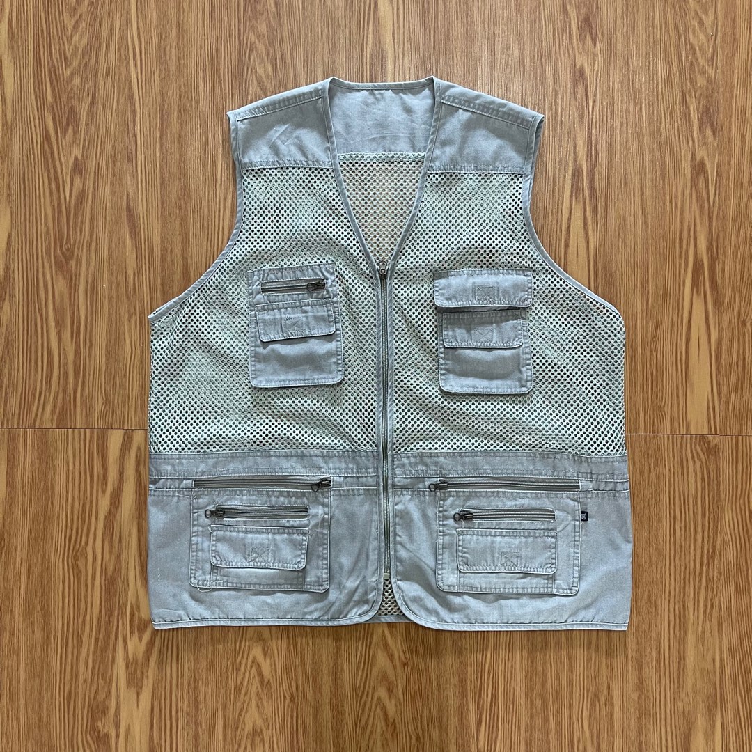 Lingdi (vesh pocket), Fesyen Pria, Pakaian , Baju Luaran di Carousell
