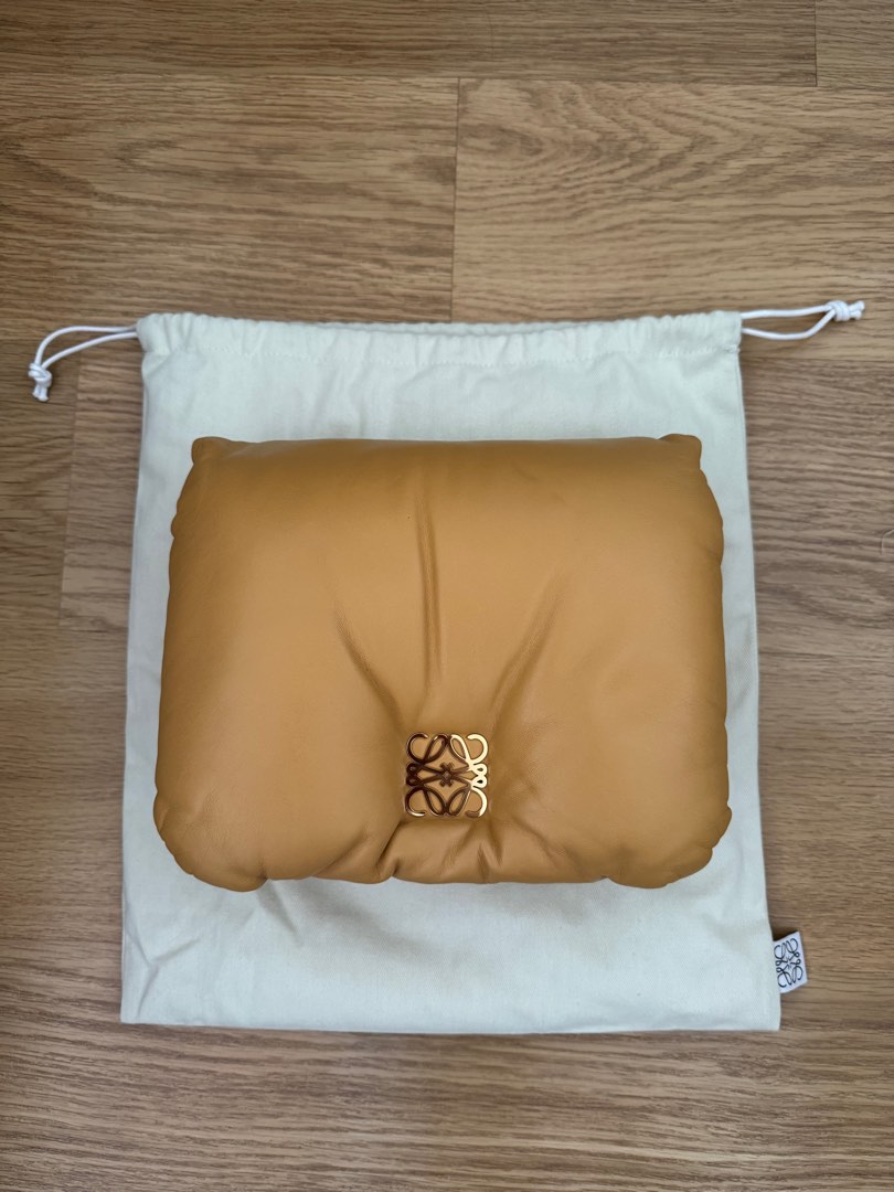 LOEWE PUFFER GOYA MEDIUM, Luxury, Bags & Wallets on Carousell