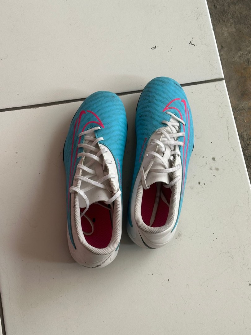 Nike Phantom GX Uk 41 (26 cm), Olah Raga, Perlengkapan Olahraga Lainnya ...