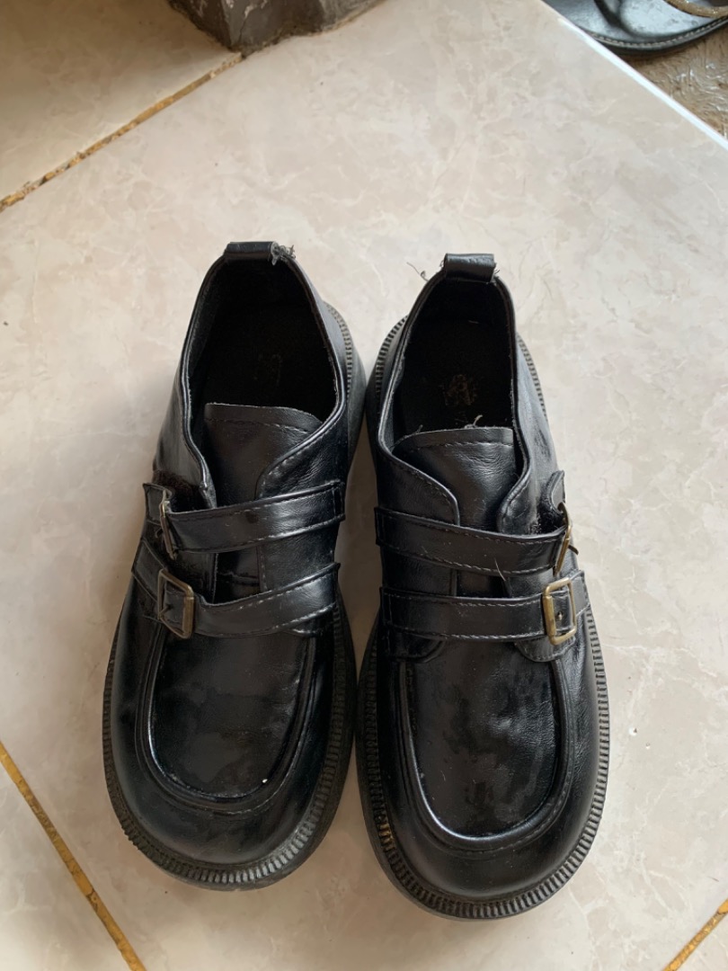 Sepatu Docmart TZS Zenzy Nayoung Series, Fesyen Wanita, Sepatu di Carousell