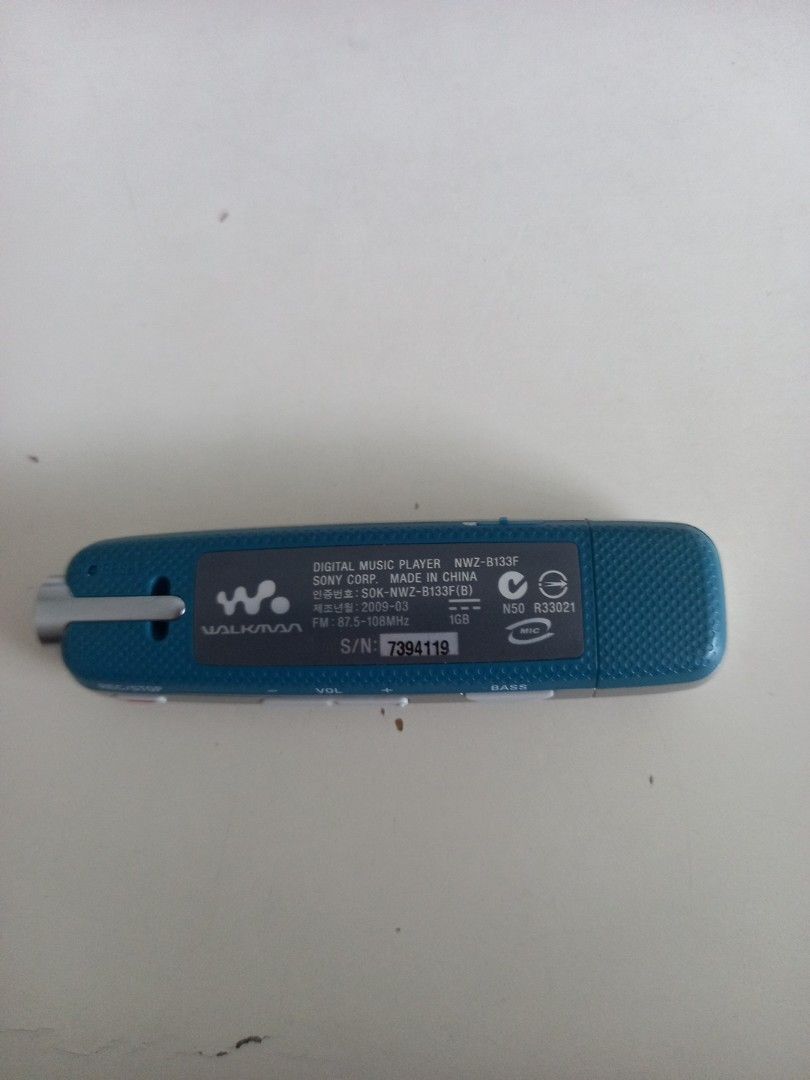 Sony Walkman MP3 Player - Blue, Audio, Portable Music Players on Carousell