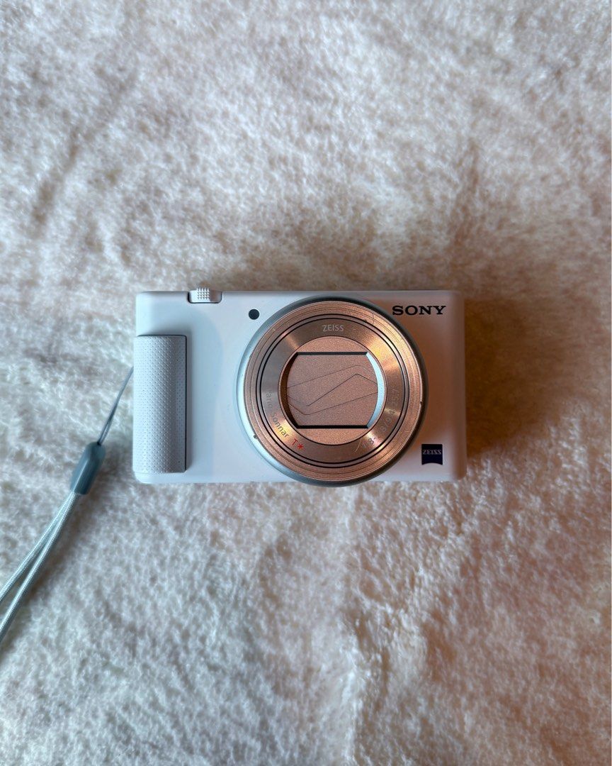 Sony ZV1 White, Photography, Cameras on Carousell