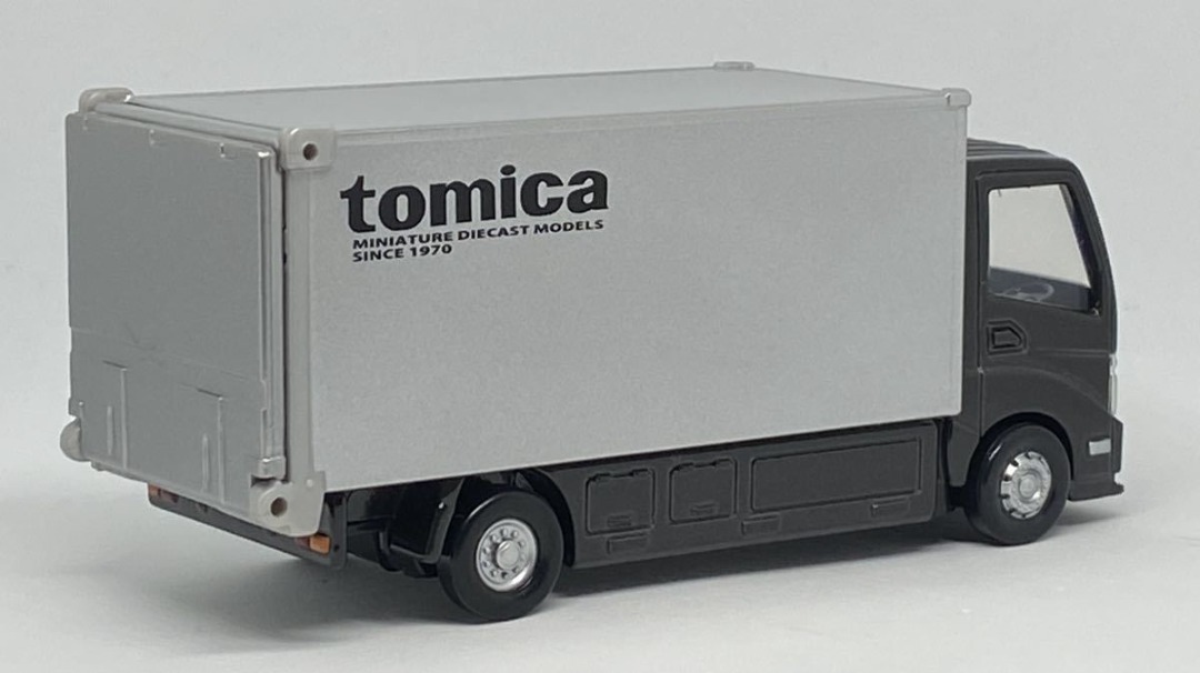 Tomica Premium Transporter Box Car Black Tomica Logo Truck Carrier Car ...