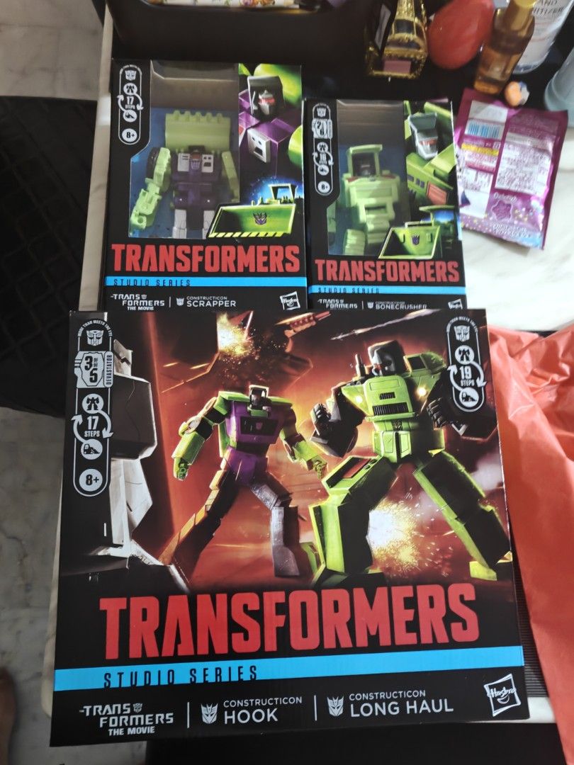 Transformers Studio Series hooks long haul SCRAPPER & BONECRUSHER ...