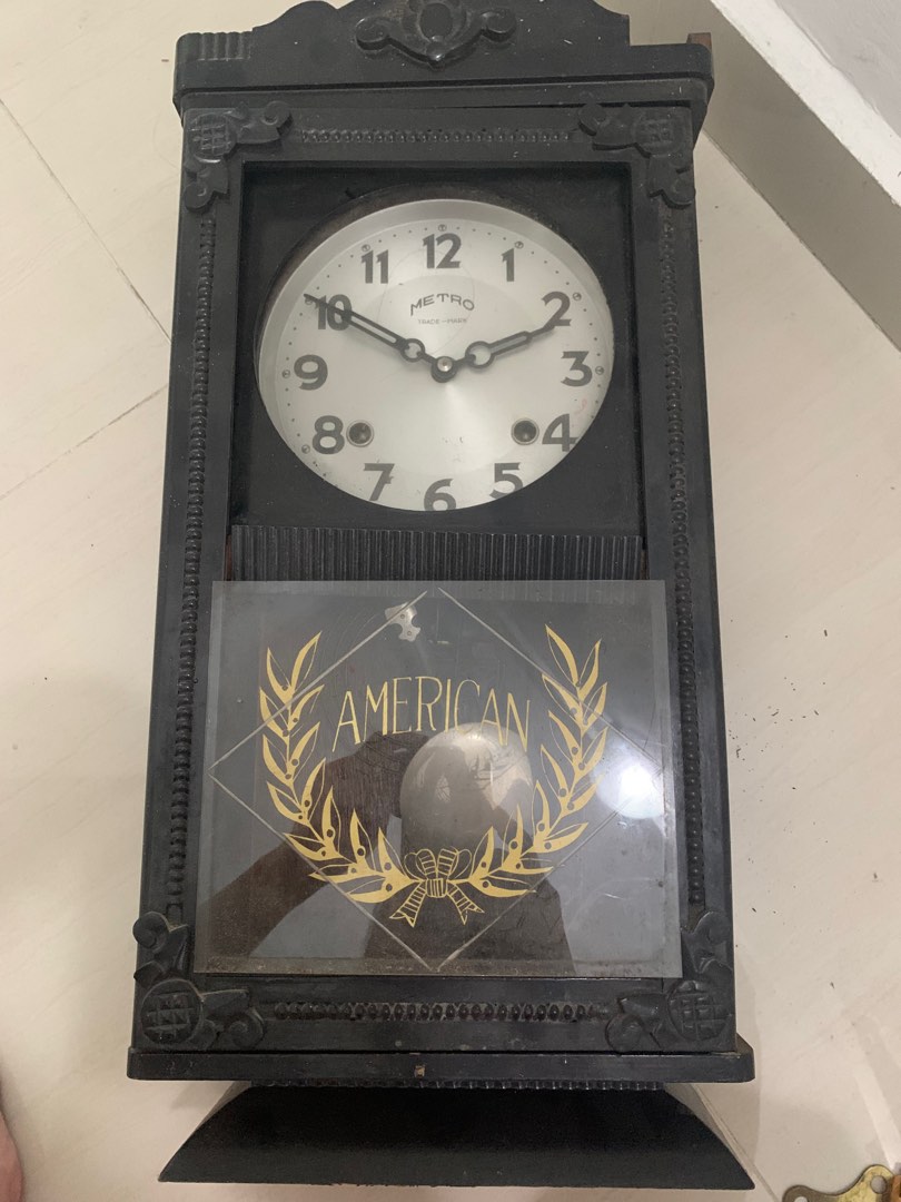 Vintage Metro American Wall Clock, Furniture & Home Living, Home Decor ...