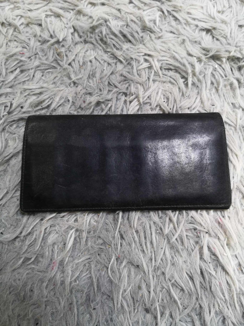 Glossy Black Bifold Long Wallet, Women's Fashion, Bags & Wallets ...