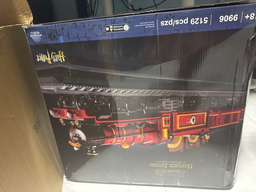 Hogwart Express replica, Hobbies & Toys, Toys & Games on Carousell