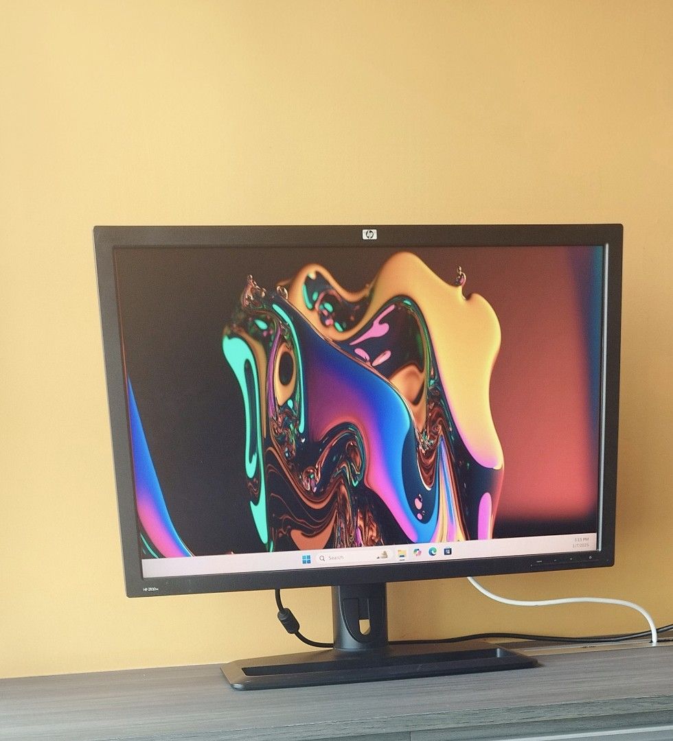 HP 30" Huge Screen Monitor, 2K+(2560 x 1600), Fully Working Condition ...