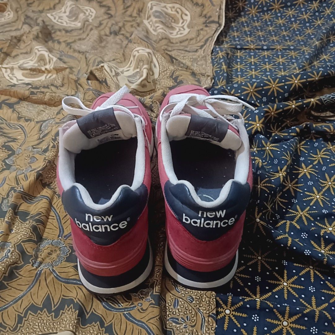 New Balance 574 Art' Running Shoes Red-White, Barang Yang Dicari di ...