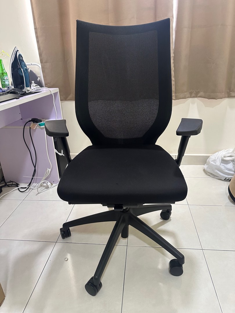 Office / Gaming chair like brand new, Furniture & Home Living ...