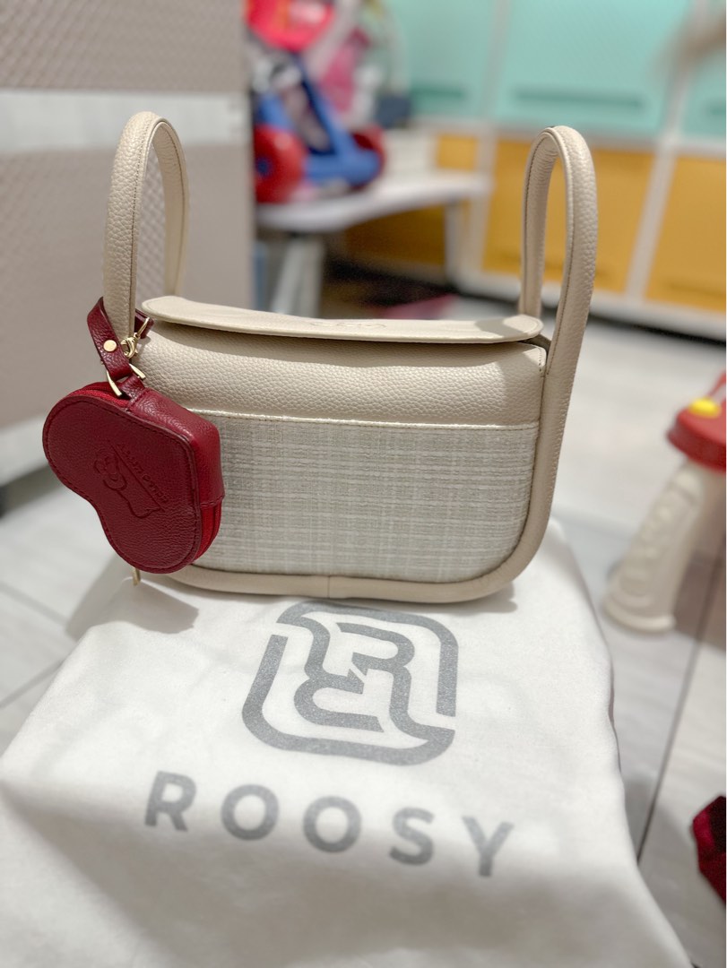 Roosy nara bag x hello kitty, Fesyen Wanita, Tas & Dompet di Carousell