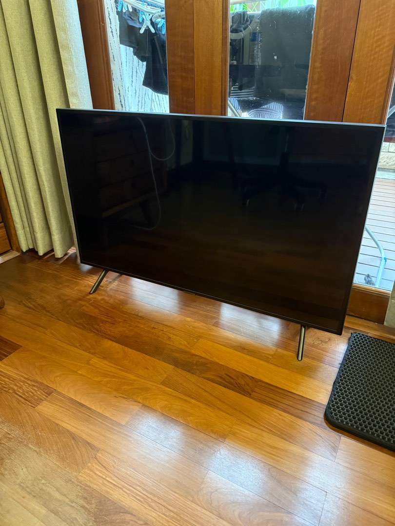 Samsung smart TV 44inch, TV & Home Appliances, TV & Entertainment, TV ...
