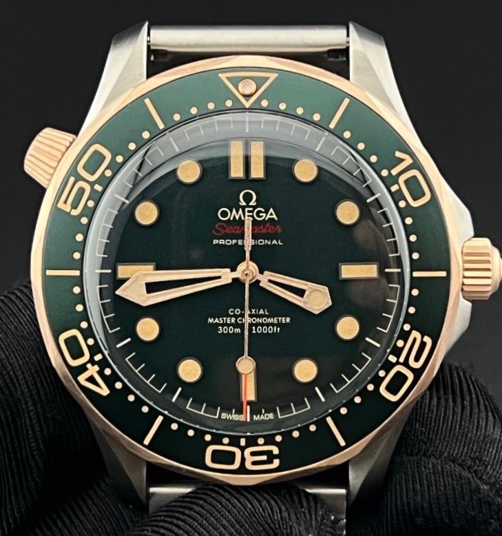 Seamaster Bronze Gold Titanium 42mm, Luxury, Watches on Carousell