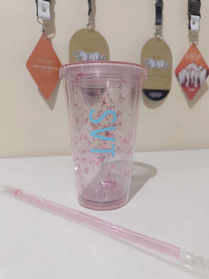 SEVENTEEN OFFICIAL 3RD GEN CARAT KIT - Tumbler with straw, Hobbies ...