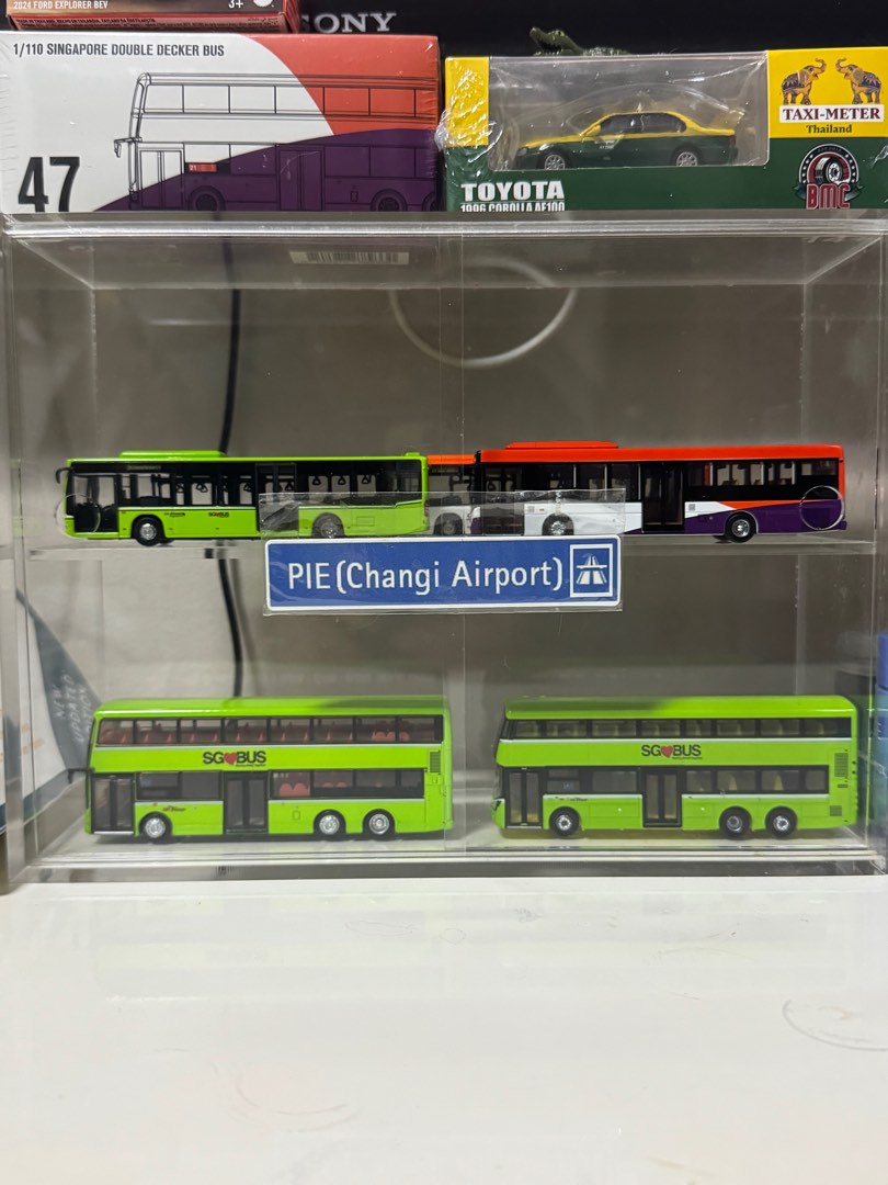 Rare Singapore Street Sign Magnet: Pan-Island Expressway, Hobbies ...