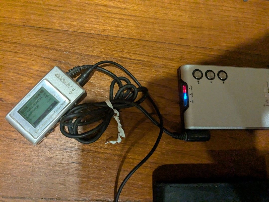 Vintage Cowon Iaudio M3 and 1/8 violin on Carousell