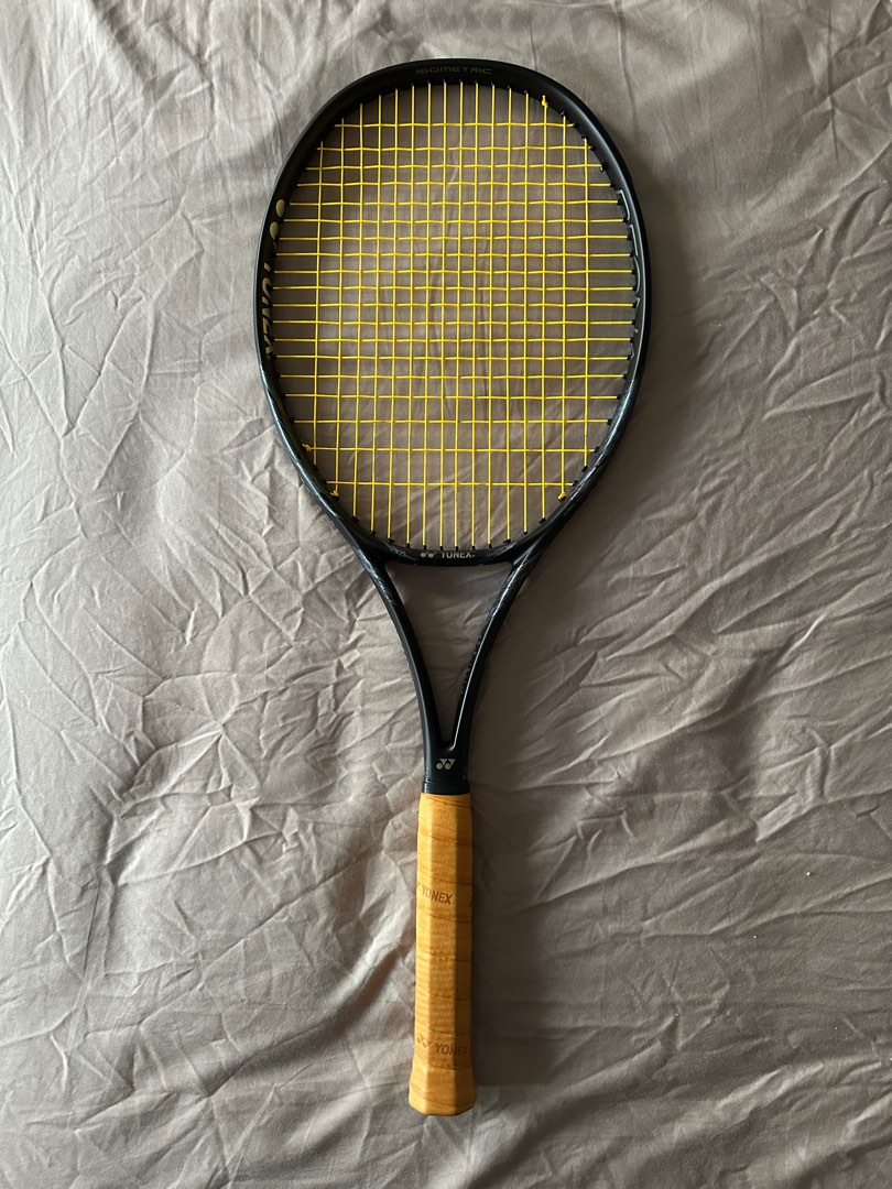 Yonex Reyna 100 Gen 2, Sports Equipment, Sports & Games, Racket & Ball ...