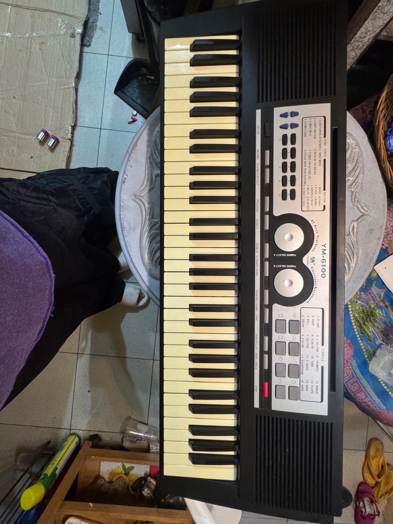 Yongmei 61 key teaching piano, Hobbies & Toys, Music & Media, Musical ...