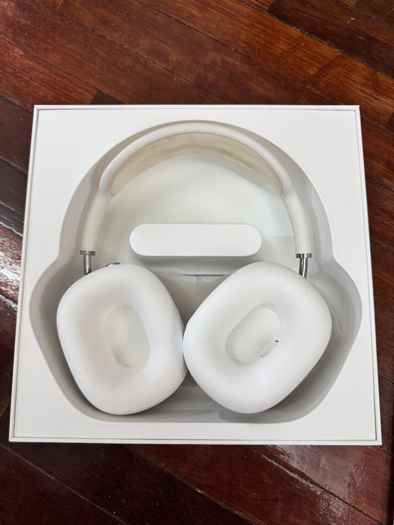 Airpod max 1st gen - white color, Audio, Headphones & Headsets on Carousell