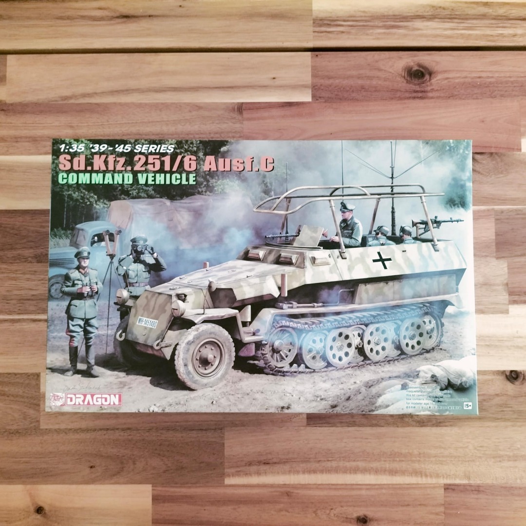 Dragon 6442 1/35 Sd.Kfz.251/6 Ausf.C Command Vehicle, Hobbies & Toys ...