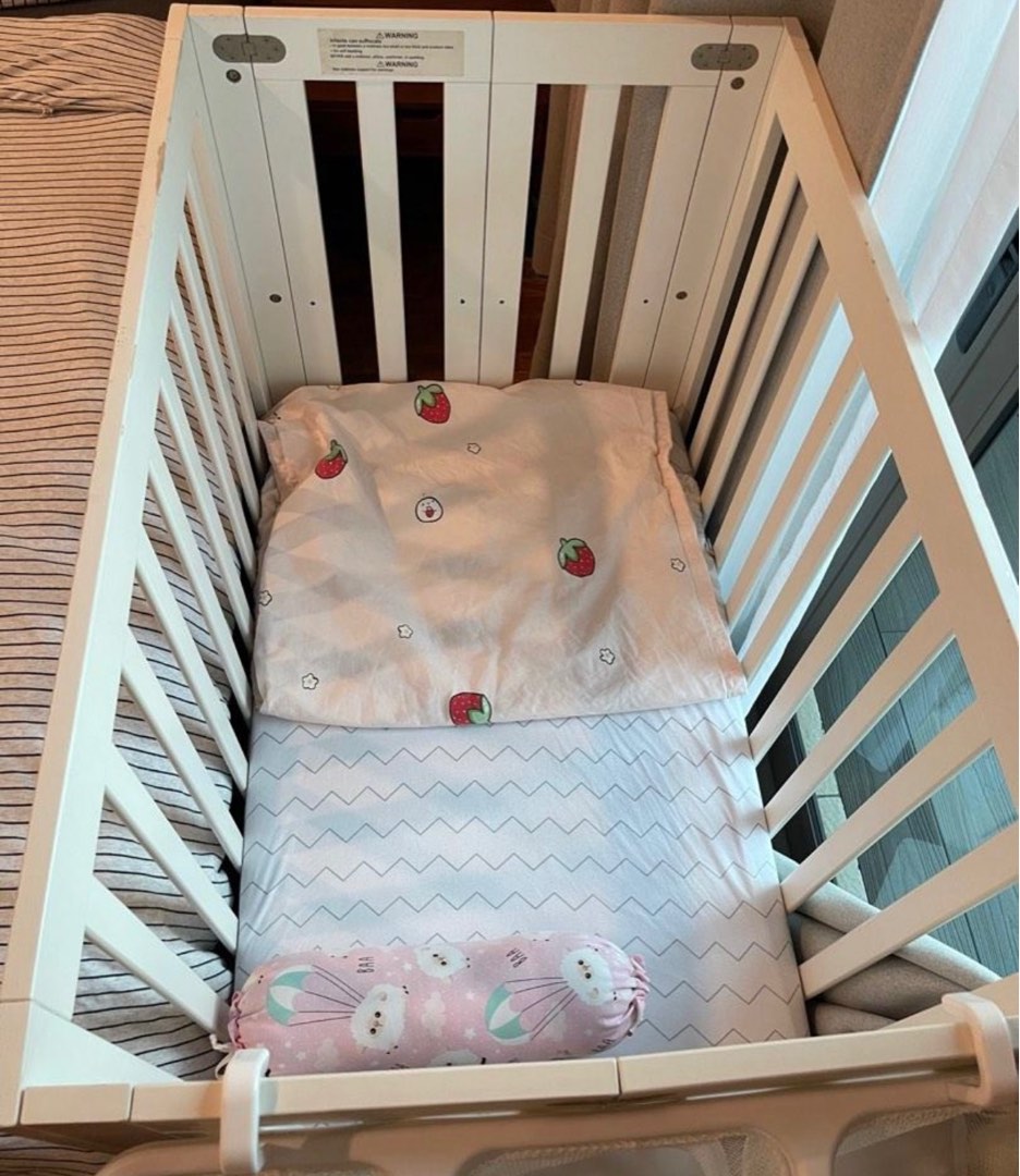 Foldable Portable Baby Crib with Wheels, Babies & Kids, Baby Nursery ...