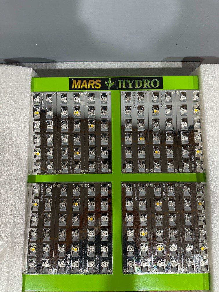 Mars Hydro Reflector LED 生長燈 Reflektor 960W 960 瓦植物燈, 家具及居家用品, 燈飾及風扇 ...