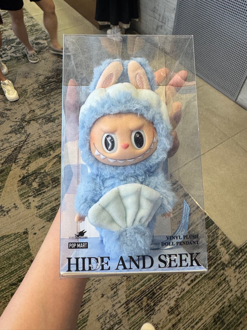 Merlion Labubu blue tag, Hobbies & Toys, Toys & Games on Carousell