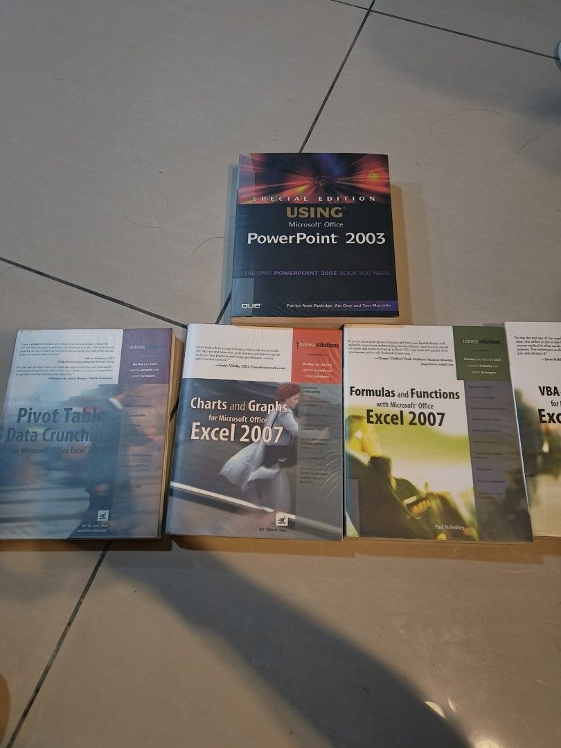 Microsoft excel and office and PowerPoint book / guide, Hobbies & Toys ...