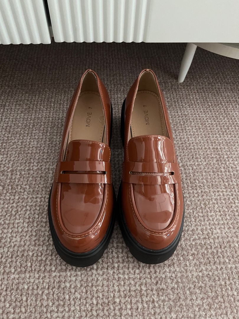 MOVE 7 Brown Patent Leather Platform Loafers, Women's Fashion, Footwear ...