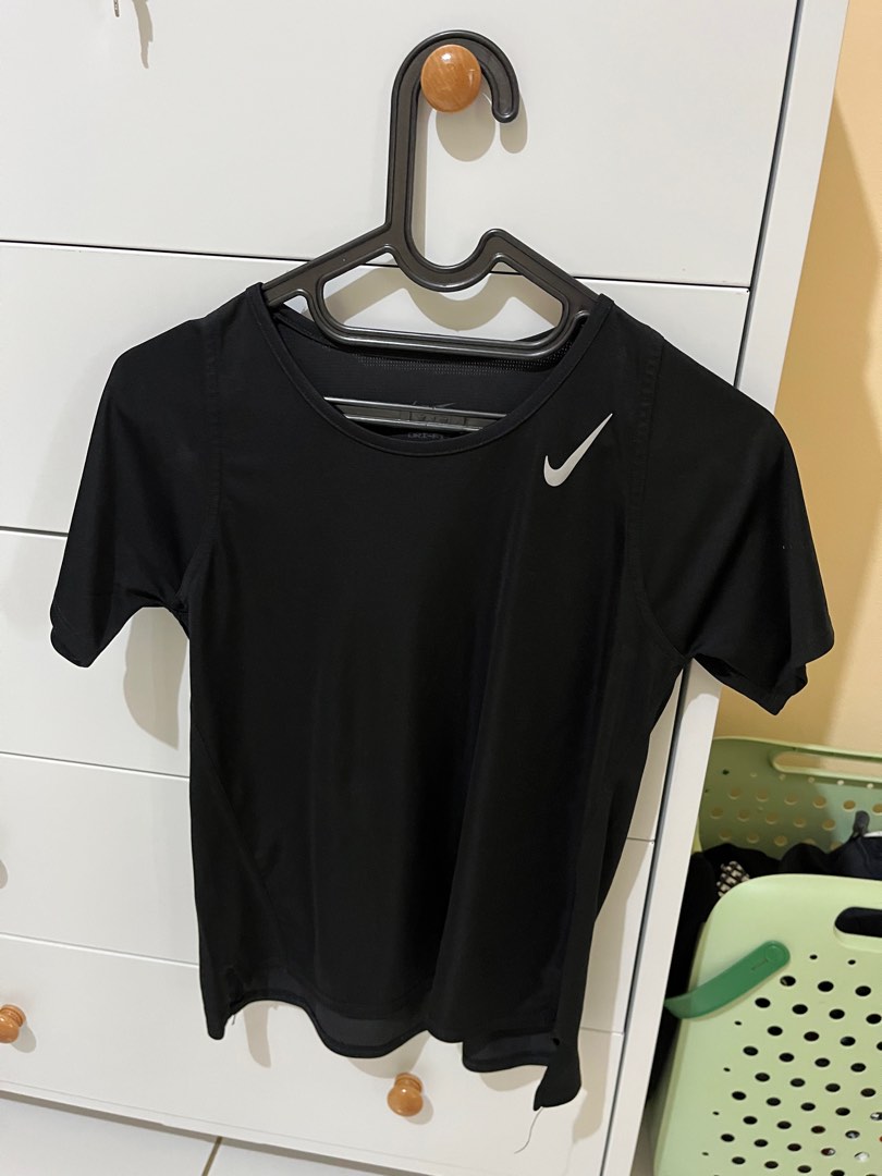 Nike Dri Fit, Olah Raga, Baju Olahraga di Carousell