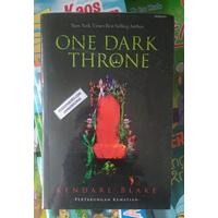 NOVEL ONE DARK THRONE PERTARUNGAN KEMATIAN- KINDARI BLAKE, Buku & Alat ...