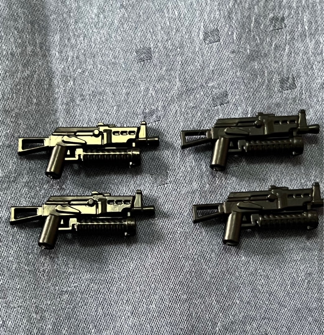 4x Brick Tactical Bizon Submachine Gun - Lego Army Police, Hobbies ...