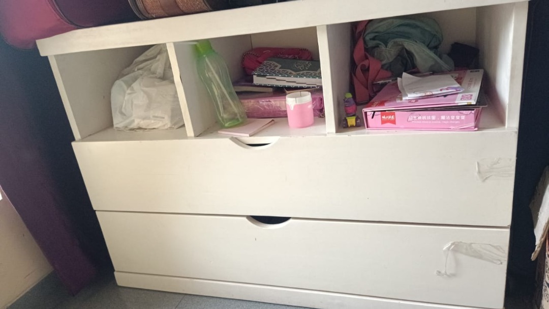 Baby Changing Table / Meja Ganti Bayi Dengan Drawer Laci, Bayi & Anak ...