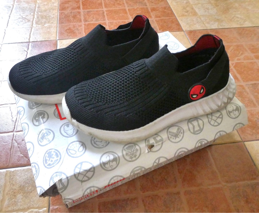 BATA Kids x Marvel Black Shoes sepatu sekolah hitam anak, Bayi & Anak ...