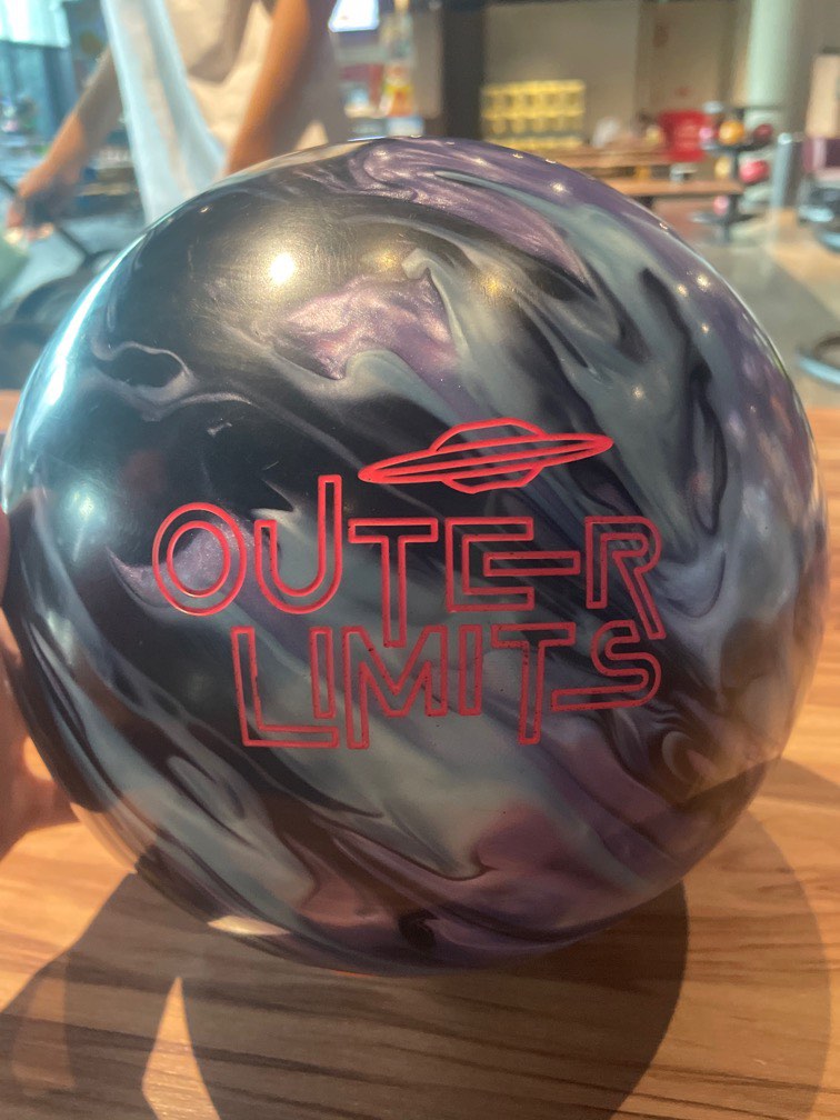 Wts Brunswick radical outer limits bowling ball 2HRH, Sports Equipment, Sports & Games ...