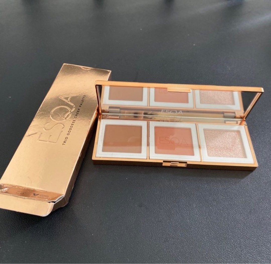 Esqa Goddess Palette Shade : Athena & Aphrodite, Kesehatan & Kecantikan ...