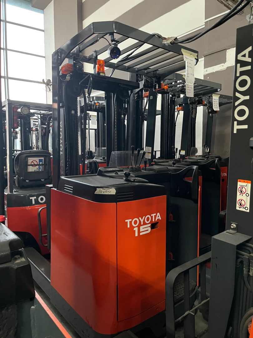 Toyota _ Reach Truck / Forklift 1.25 Ton onwards, Cars, Other Vehicles ...