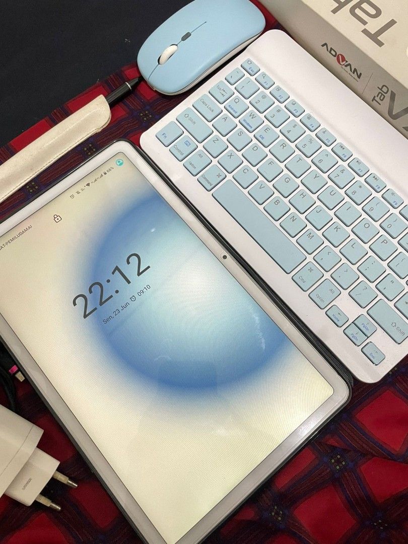 iPad Advan tab VX Mulus like New Free Gift, Elektronik, Lainnya di ...